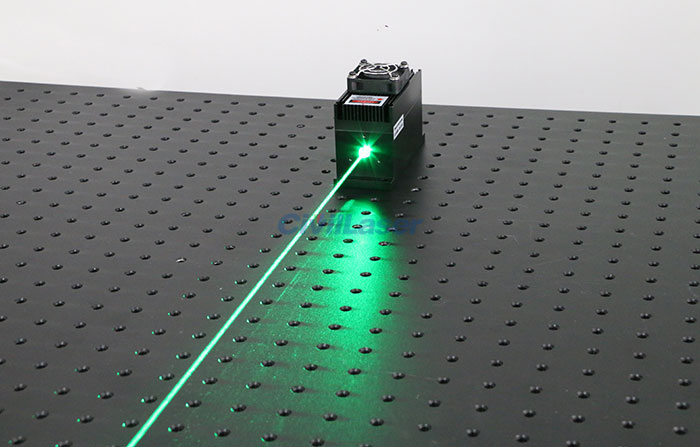 520nm 525nm 12W~15W Green Solid State Laser Powerful Laser Beam