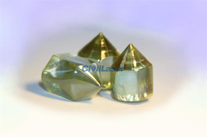 Neodymium Doped Yttrium Orthovanadate Nd:YVO4 Laser Crystal Customized