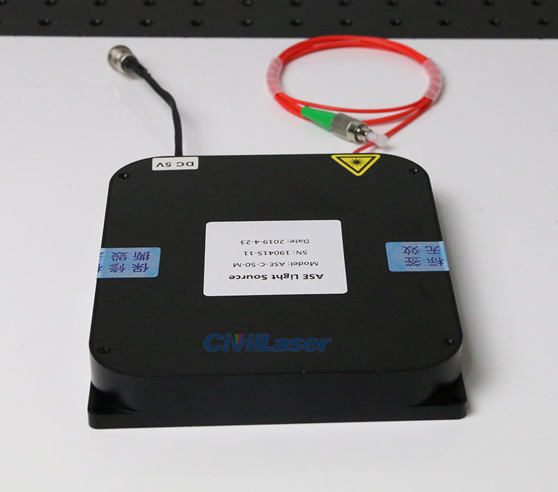 10mW C-band ASE Broadband Light Source 2dB Spectral Flatness ASE-C-10-T ...